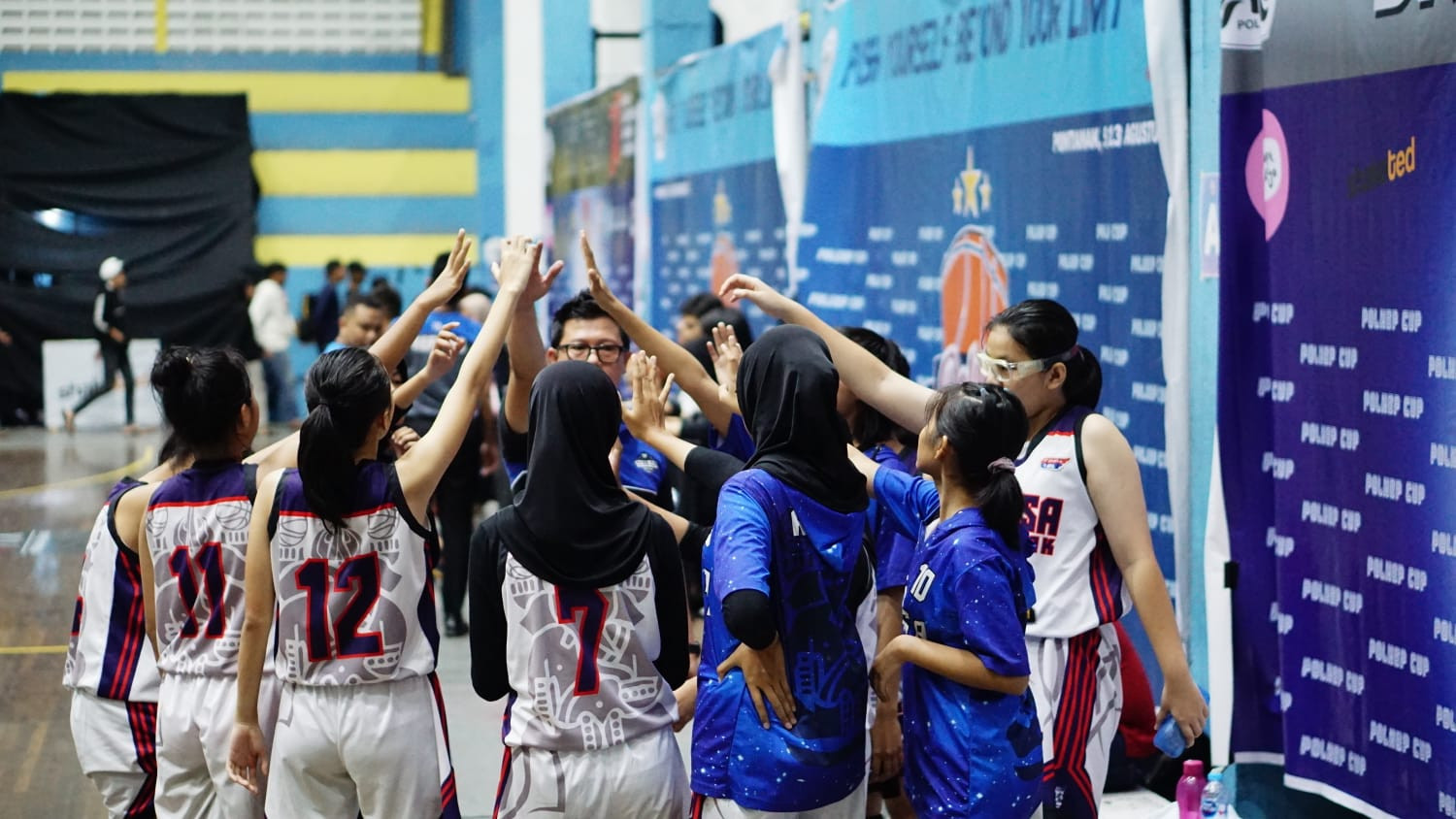 Menuju DBL Pontianak: Demi DBL Srikandi Smansa Lakukan TC ke Kota Singkawang | DBL ID